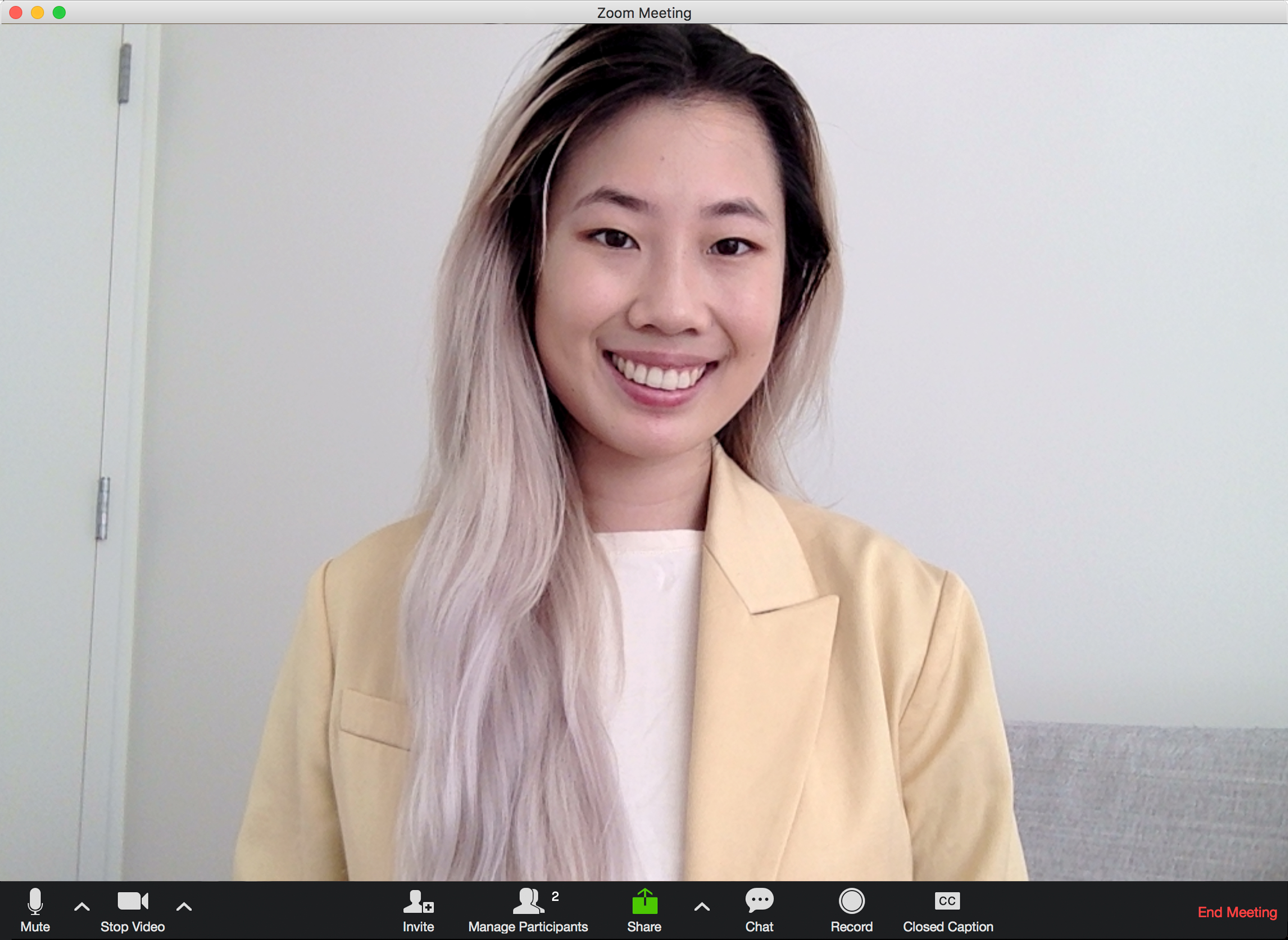 10 Foolproof Virtual Interview Outfits (Depending on Your Industry)