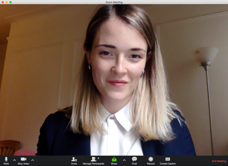 10 Foolproof Virtual Interview Outfits (Depending on Your Industry)