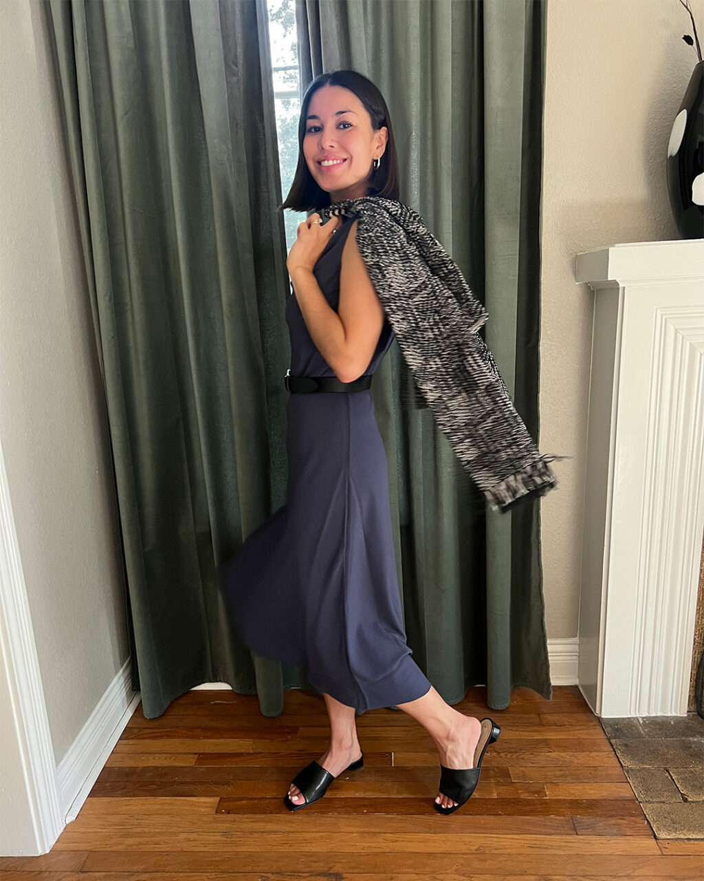 How to Look Professional in Hot Weather: Eight Outfits to Try