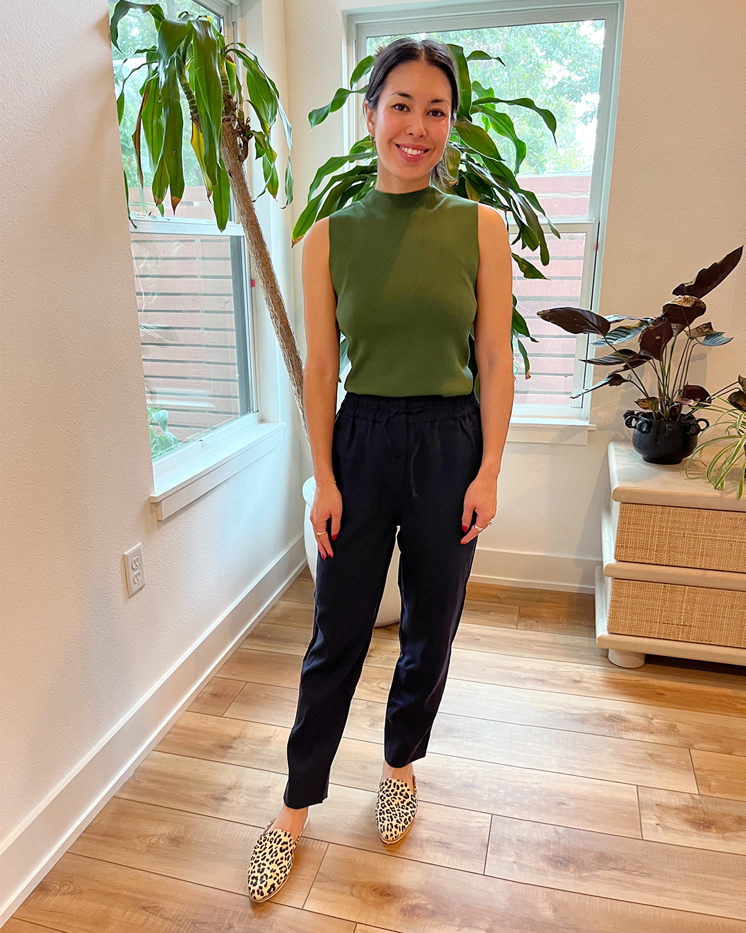 How to Tuck in a Shirt (Five Ways)—From Fitted Shirts to Oversized